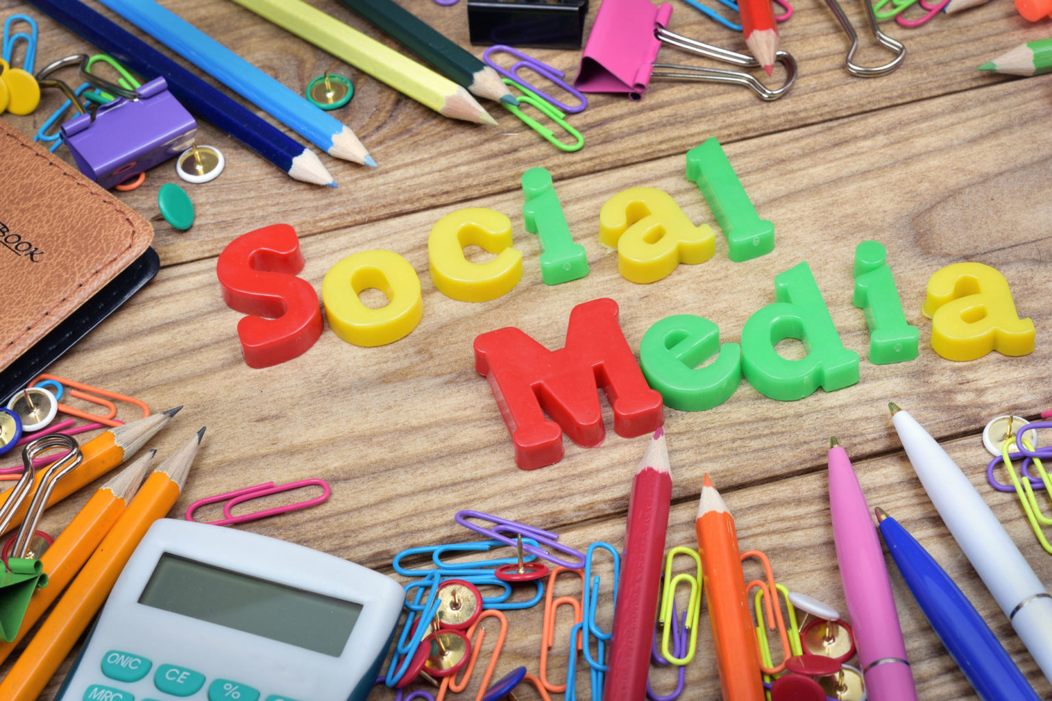 7 Tips for How to Market a School on Social Media